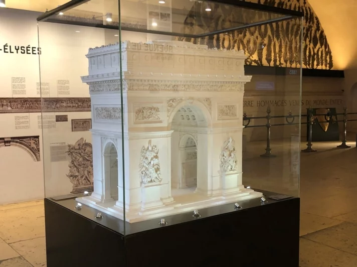 arc de triomphe viewing platform