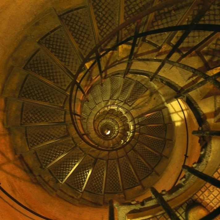 arc de triomphe inside